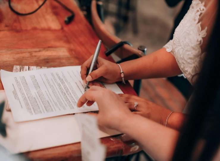 Is Mediation Legally Binding or Just Persuasive? - Family Mediation ...